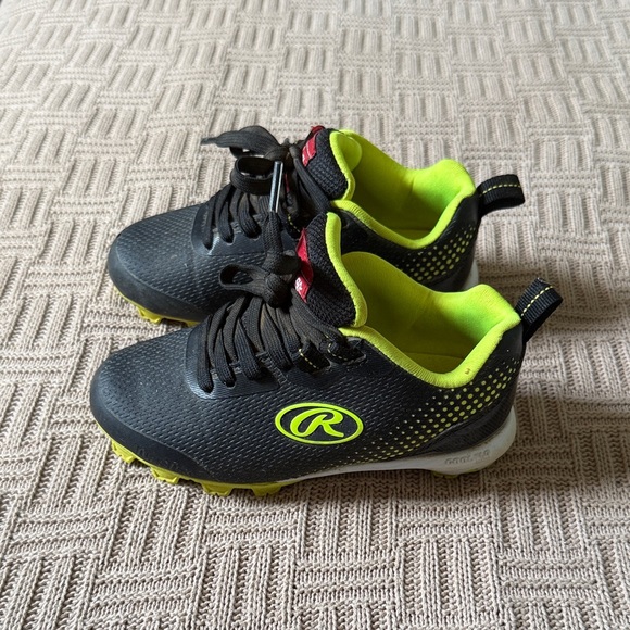 Rawlings | Shoes | Rawlings Black And Neon Green Boys Size D Sneakers ...